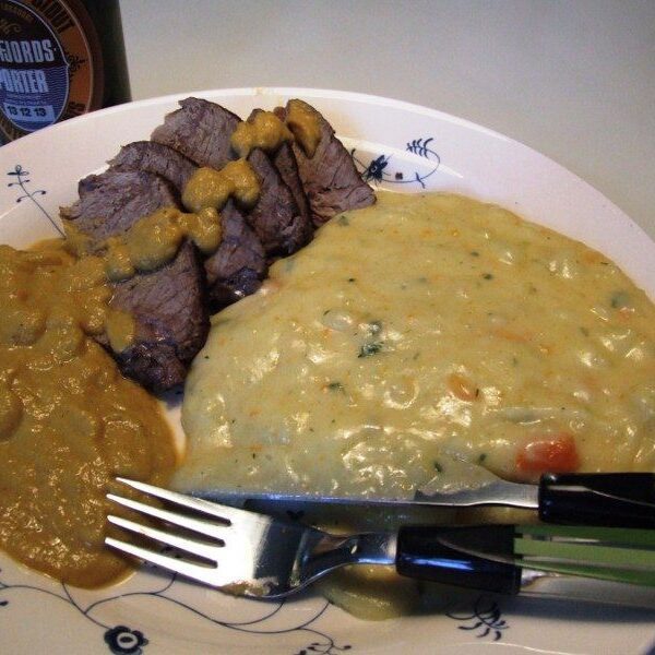 Hel oksebov i gryde - Min Madopskrift