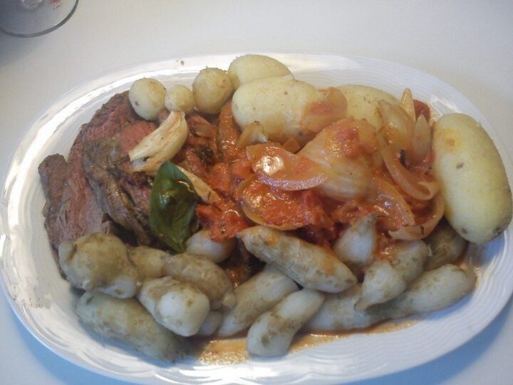 Langtidsstegning af oksespidsbryst - ovn og grill - Min Madopskrift